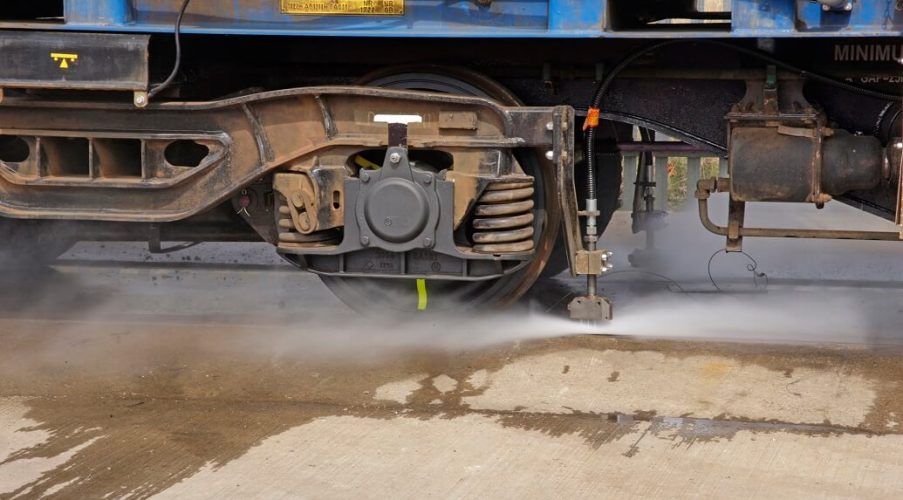 Our leaf-busting operation - Network Rail