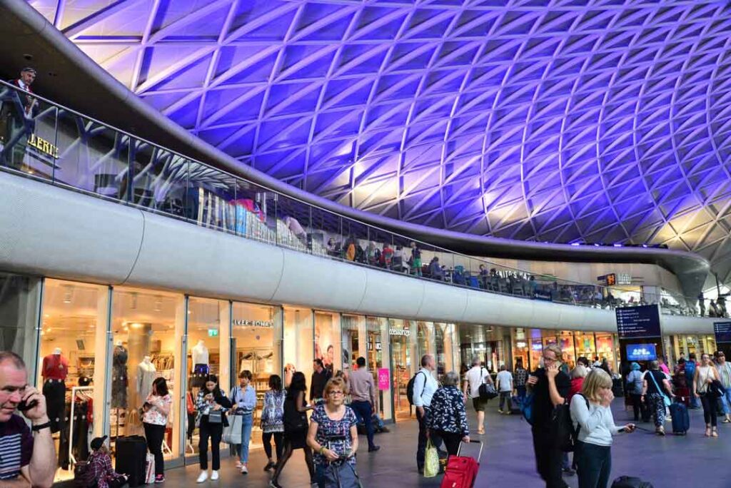 How our stations help keep you safe - Network Rail