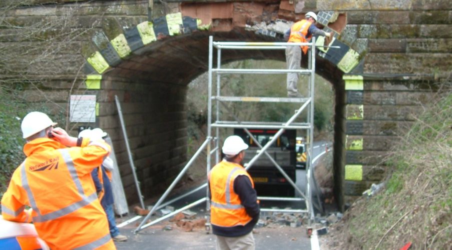 Bridge strikes: when and where they occur - Network Rail