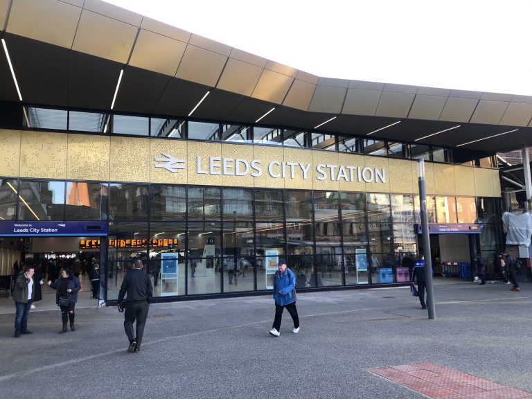 Improving travel at Leeds City station - Network Rail