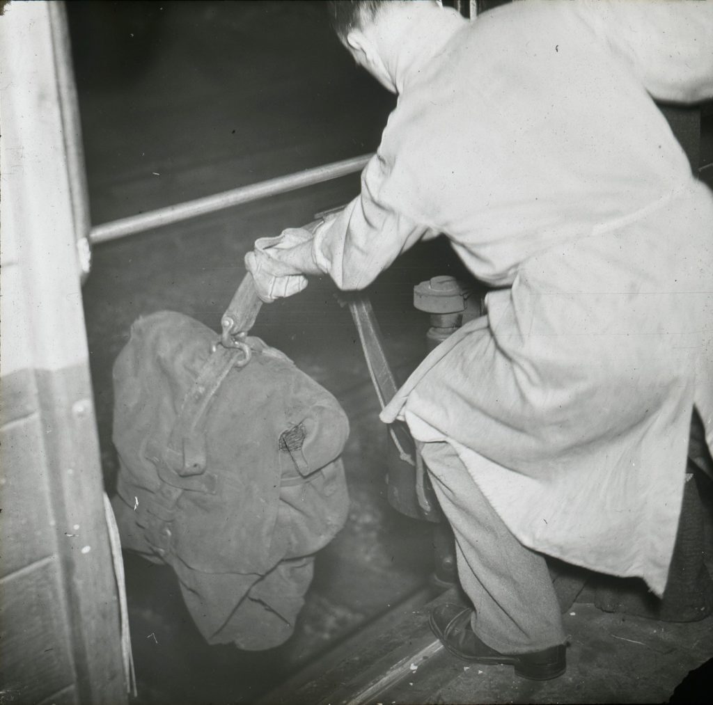 A brief history of rail mail - Network Rail