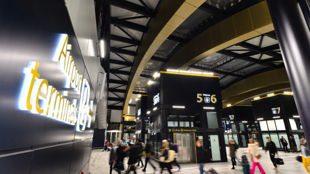 Bringing you a better Gatwick Airport station - Network Rail