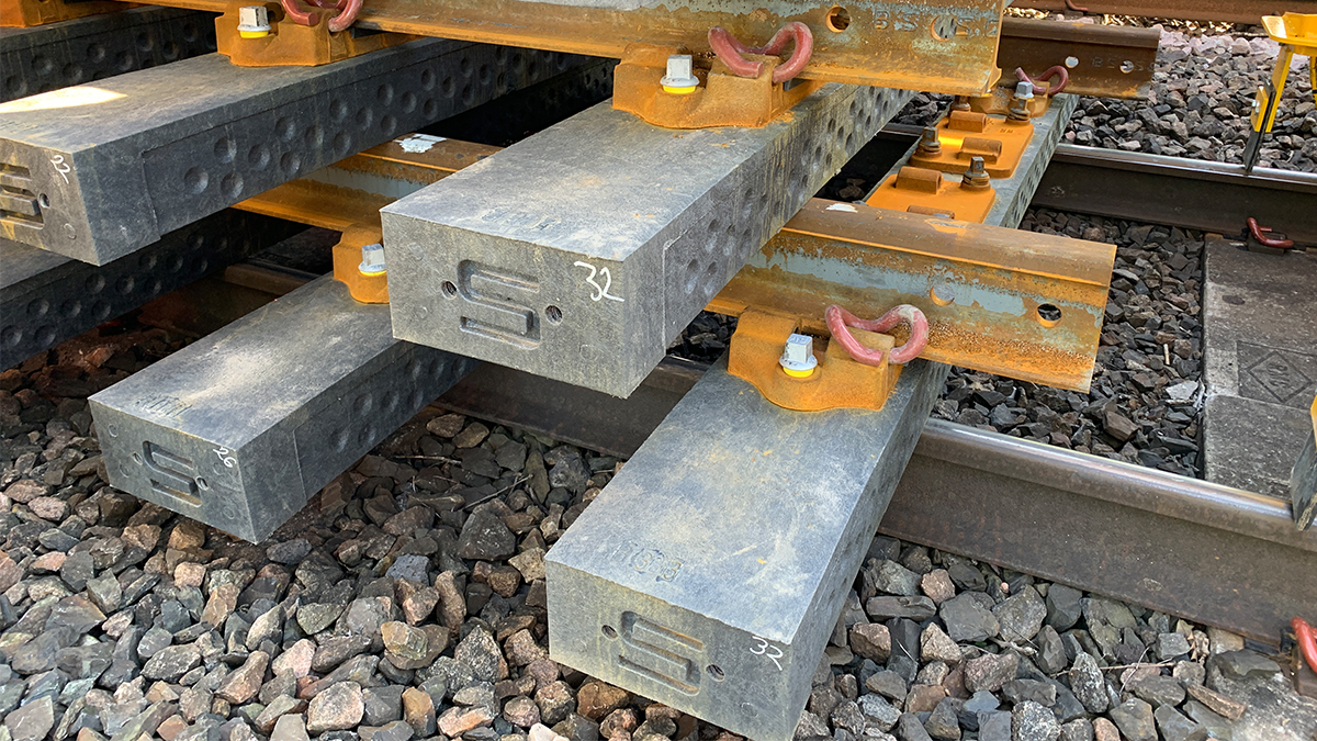 A greener railway: more environmentally friendly sleepers - Network Rail