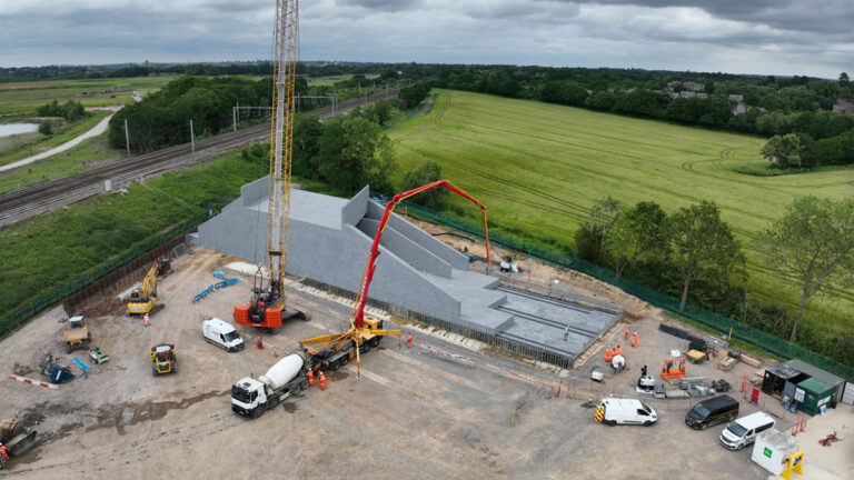 Upgrading the Midland Main Line this Christmas - Network Rail