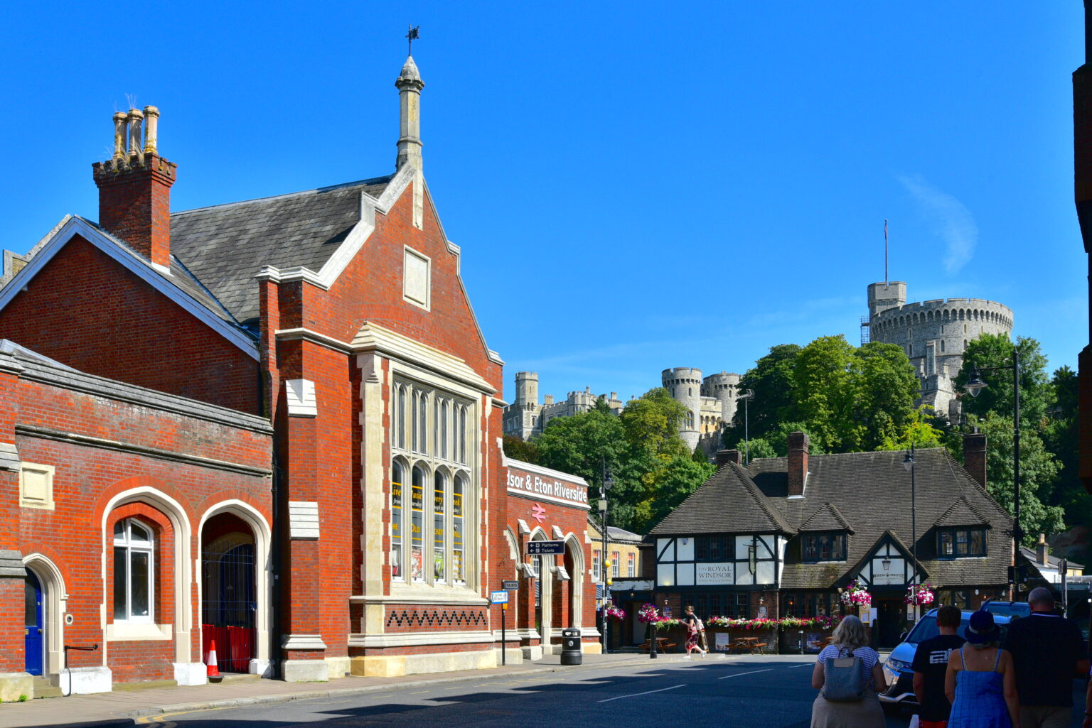 Staines to Windsor improvement work - Network Rail